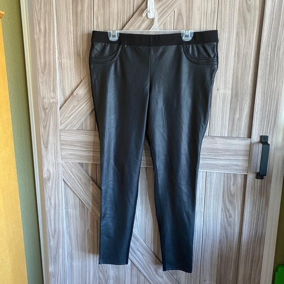 Jolt | Pants & Jumpsuits | Jolt Black Faux Leather In The Front Panel ...